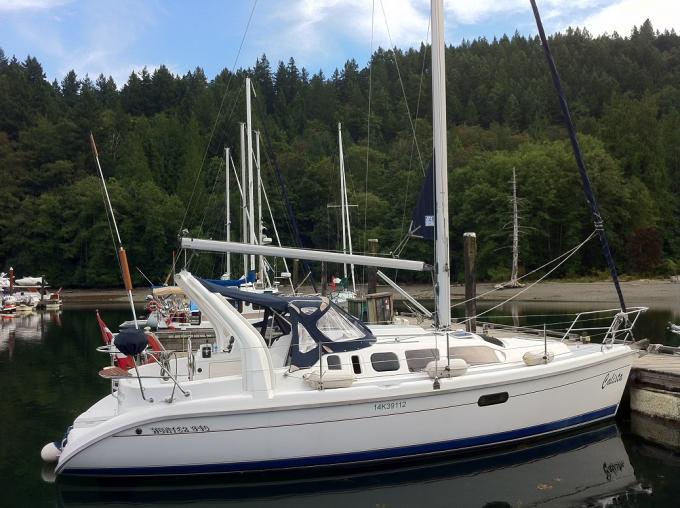 Hunter 310 - SOLD - Specialty Yachts