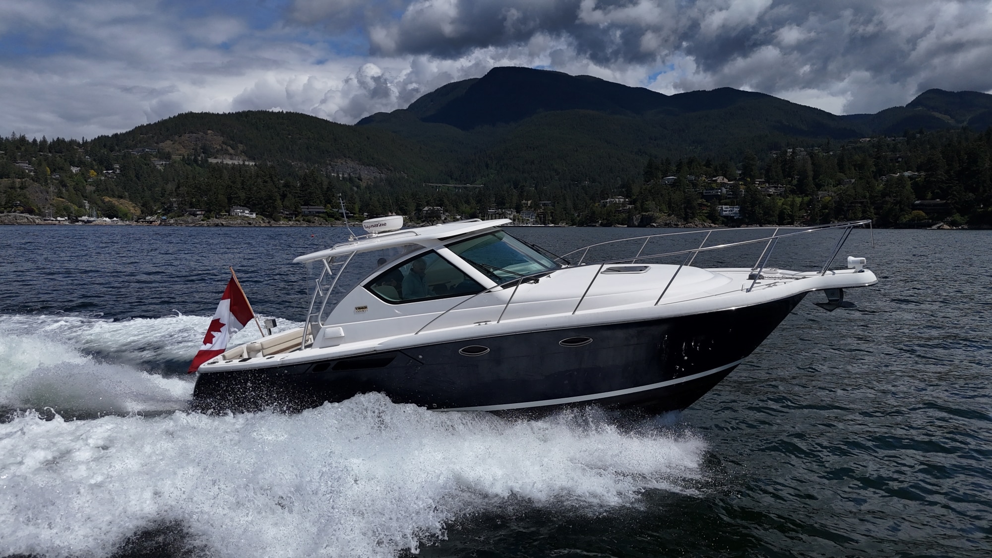 2007 Tiara 3000 Open - SOLD - Specialty Yachts